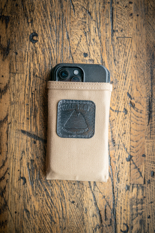 Sightseer Cell Pouch V2 | Hold Fast