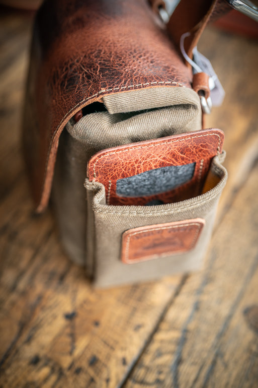 Sightseer Cell Pouch V2 | Hold Fast