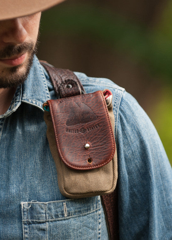 Sightseer Cell Pouch | Hold Fast