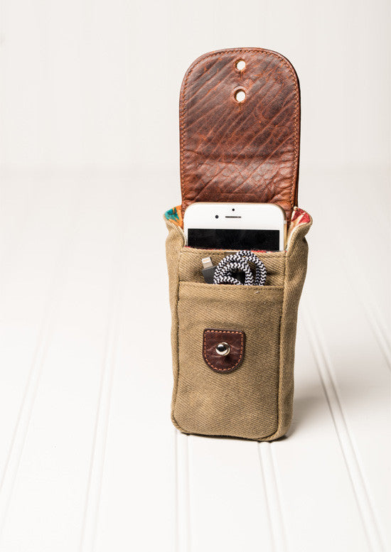 Sightseer Cell Pouch | Hold Fast