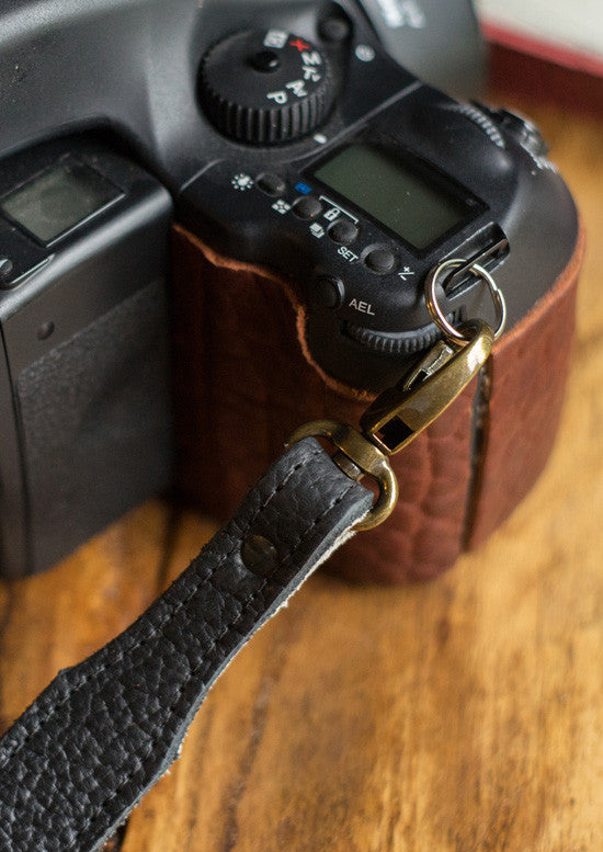 Classic American Bison Leather Neck Strap | Hold Fast